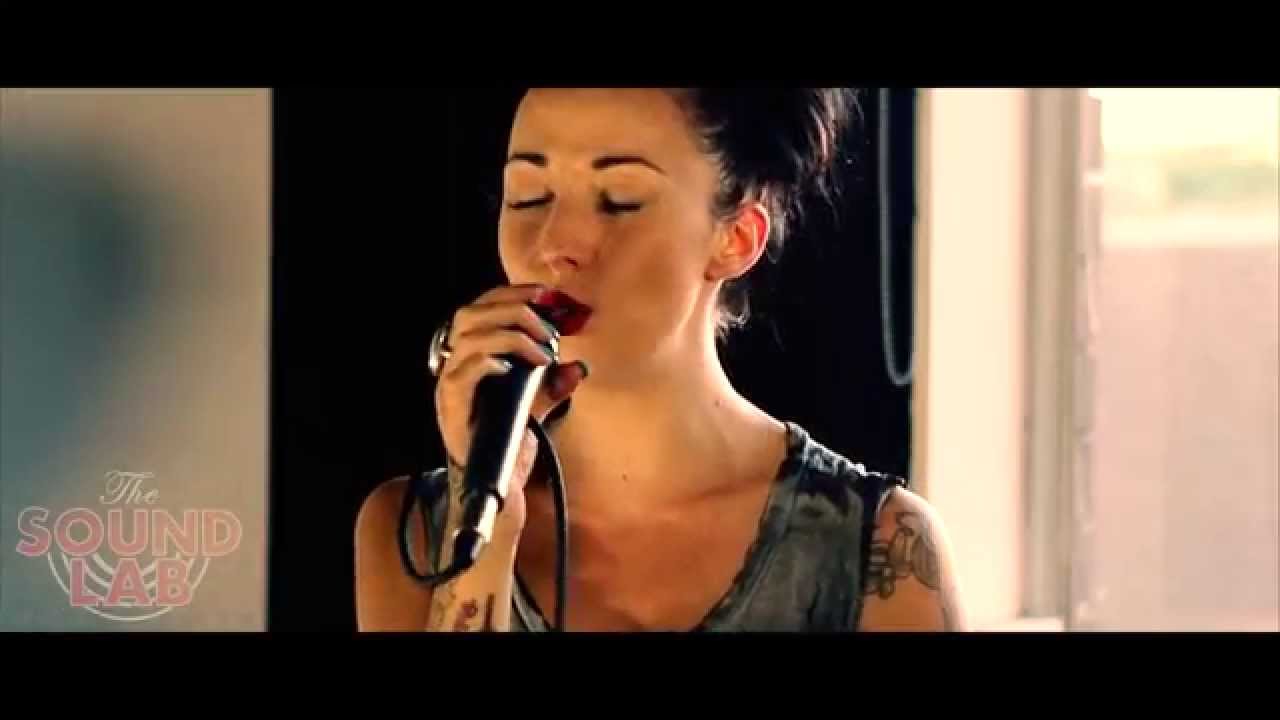 The SoundLab Vocals Melbourne - teacher Amanda Munroe sings: Use ...