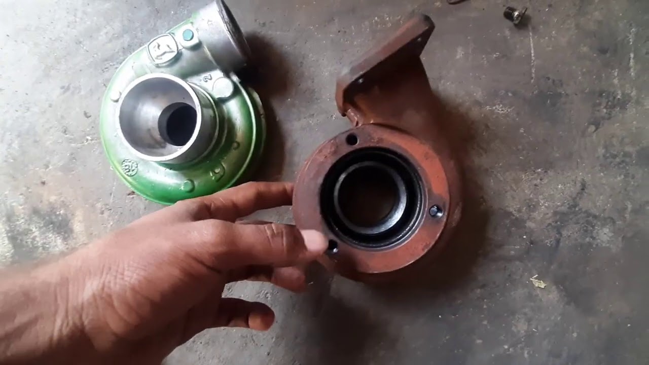 John deere || Tractor Turbo || what is inside of Turbocharger ...