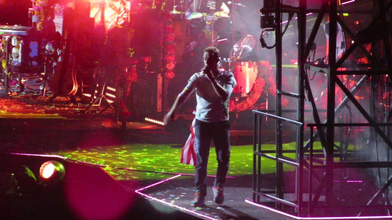 Coldplay - Hymn for the Weekend - MetLife Stadium - 7/17/16 - YouTube