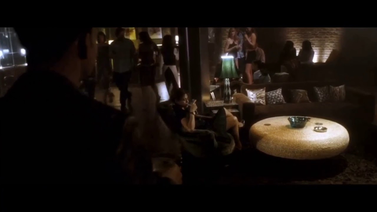 Hitch | Alex Hitchens (Will Smith) first meets Sara Melas (Eva Mendes ...