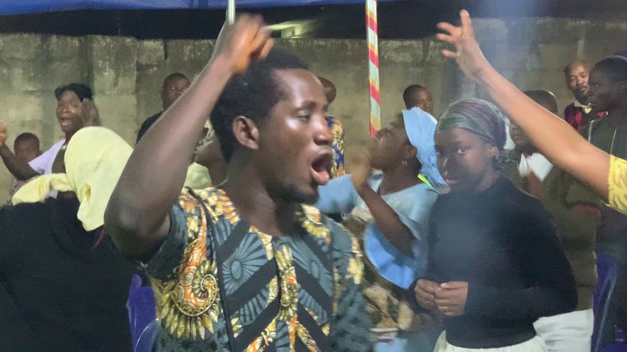 Praise Session Cross Over Night - YouTube