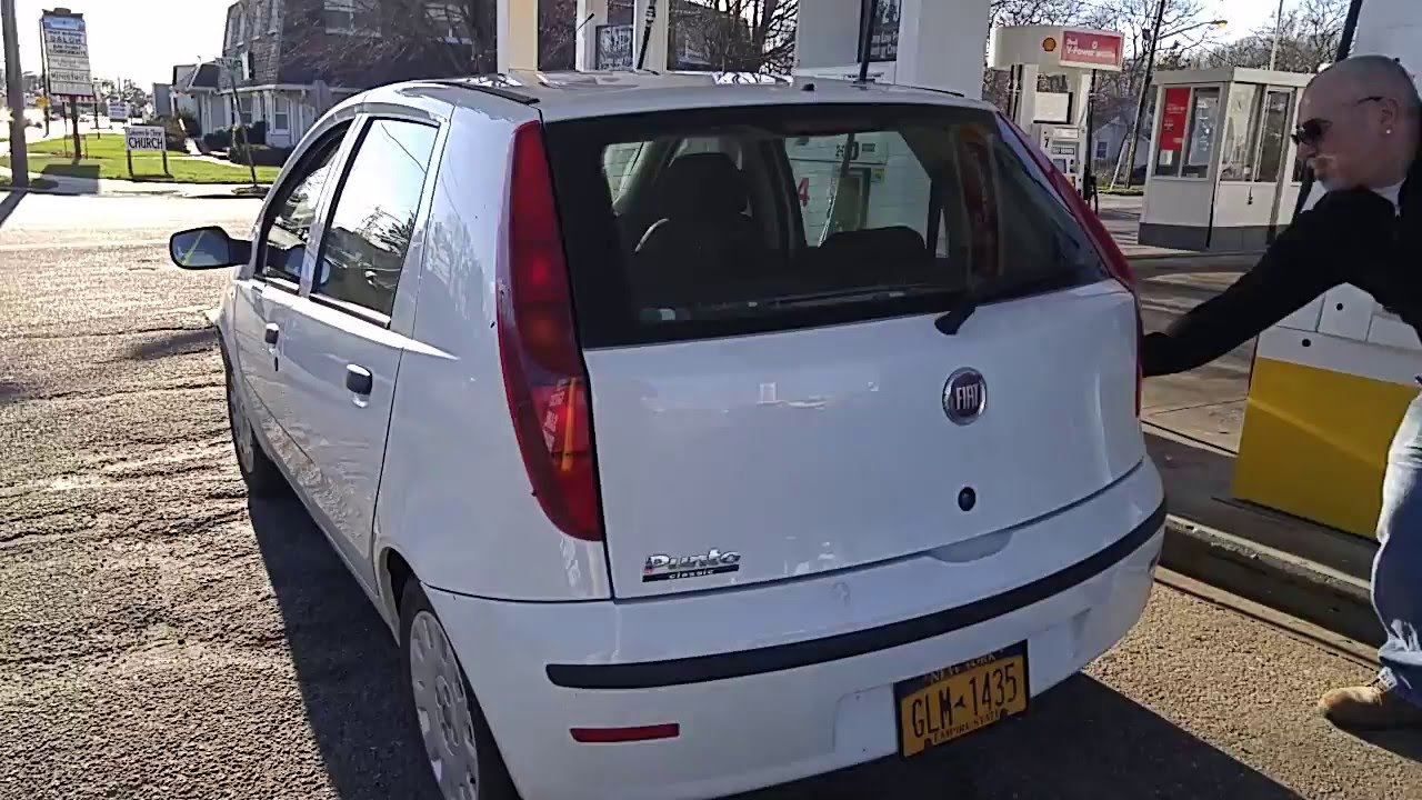2010 Fiat Punto Classic - YouTube
