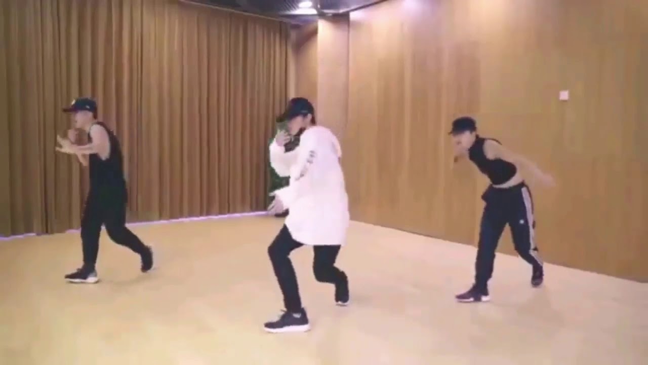 FMV Yang Yang Dance - Boomerang - YouTube