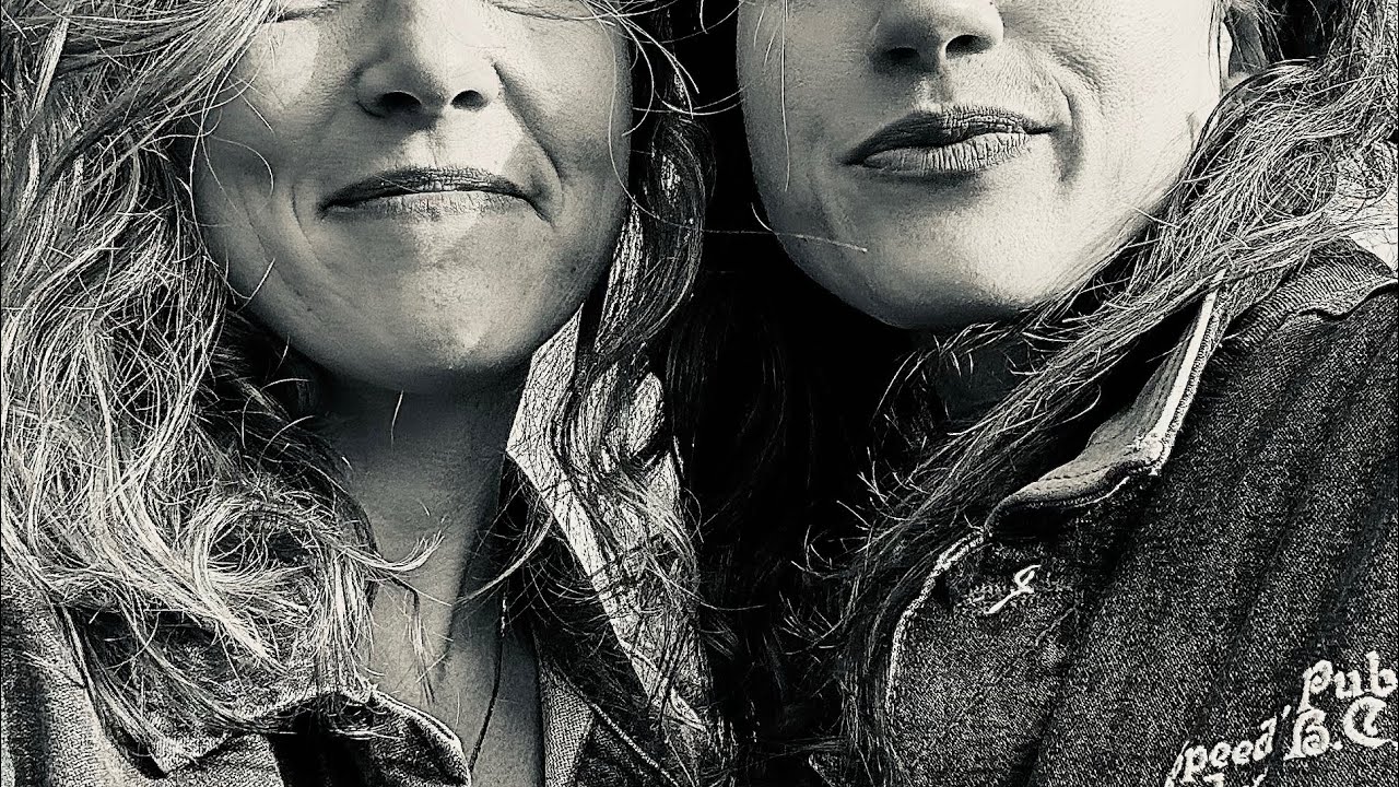 Holly Road - Caroline Tanner and Jamie Simard - YouTube