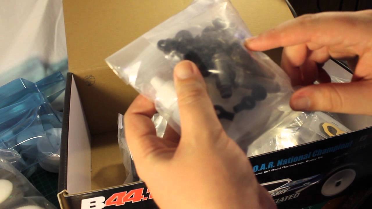 Team Associated B44.1 Factory Team Unboxing/First look and Initial ...