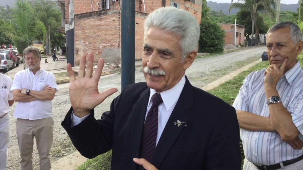 Malvinas: El Halcón Pablo Carballo habla del Halcón Luciano Guadagnini ...