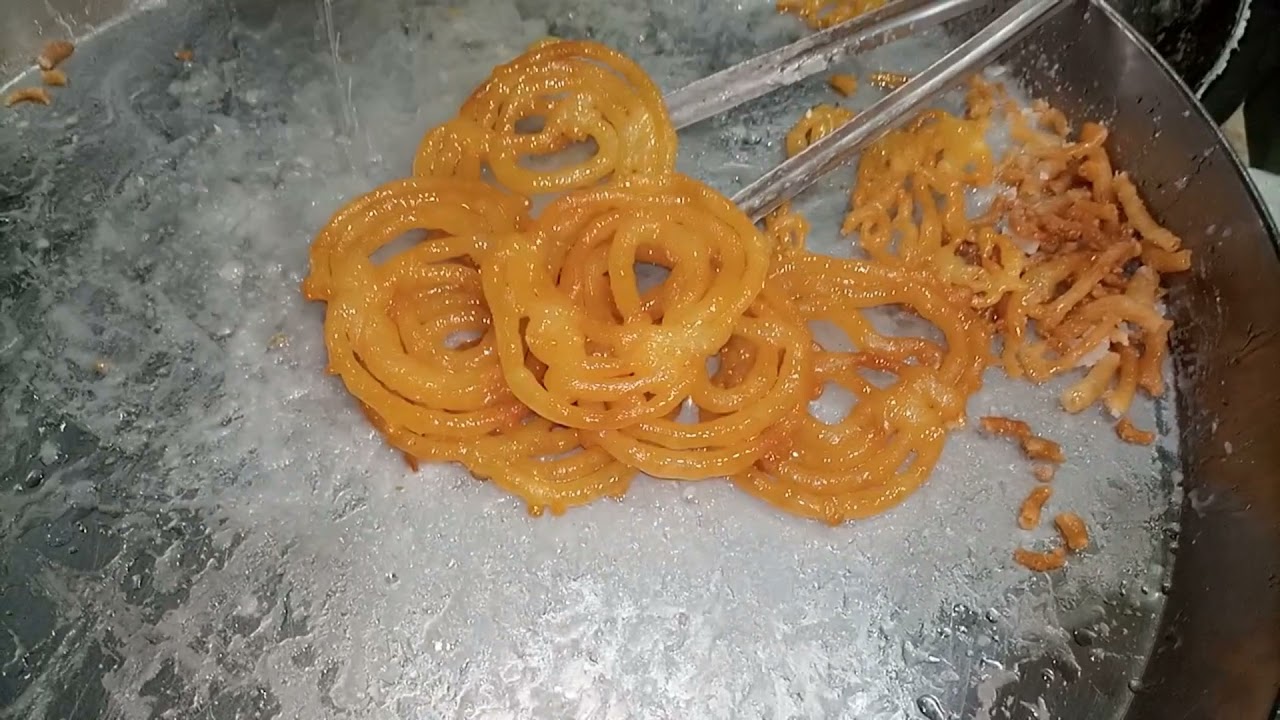 Gratoo Jalabee & Bangali Samosa(3) - YouTube