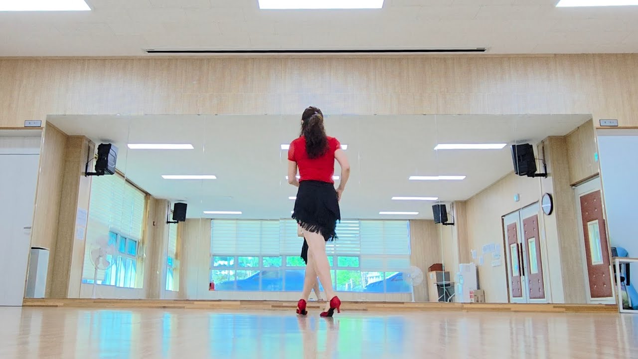 Keep Moving linedance 32c/2wall/1restart/1tag#Easy intermediate #라인댄스 #천안아산 - YouTube