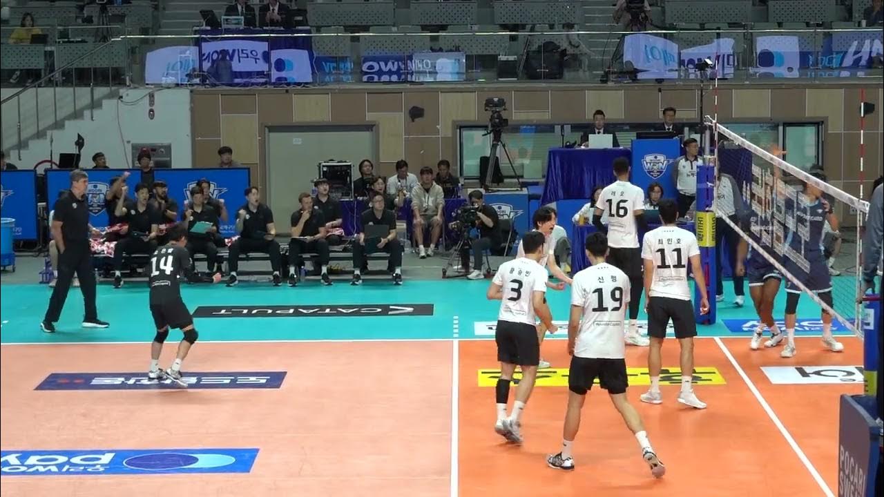 KOVO 2024~2025 시즌 현대캐피탈 스카이워커스 Skywalkers 우리카드전 허수봉 Heo Subong 선수 서브 에이스 Korea Pro Volleyball ...