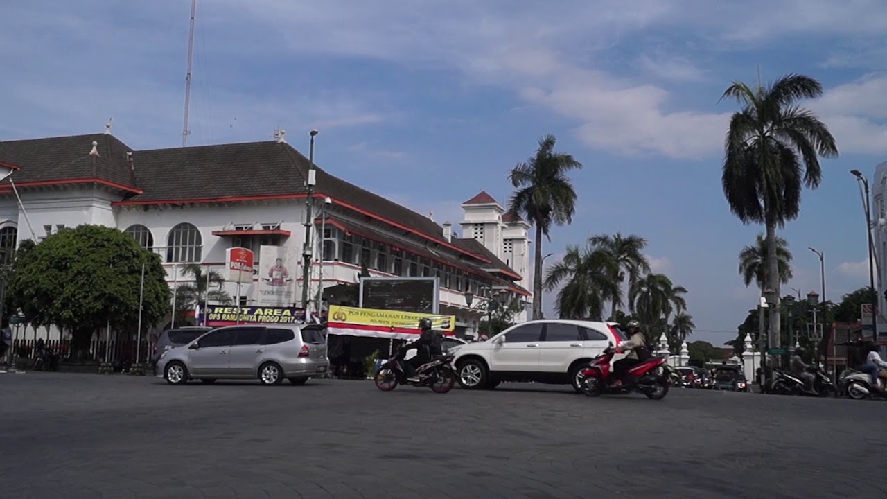 Sri Sultan HB IX, Tokoh 1000 Umat - YouTube