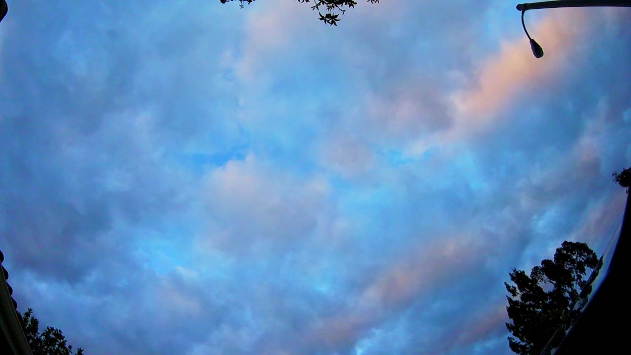 Sky changing color (13 secs) - YouTube