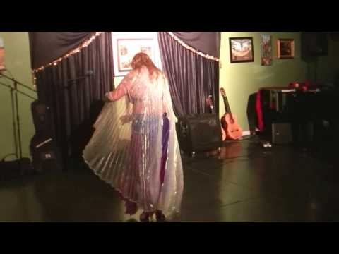 Alexia Bellydancer.