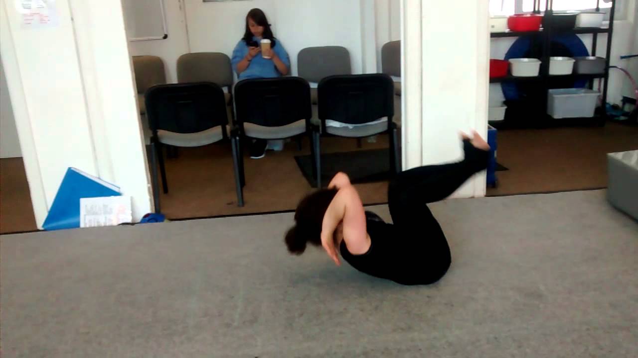 Anya - backward roll to straddle - YouTube