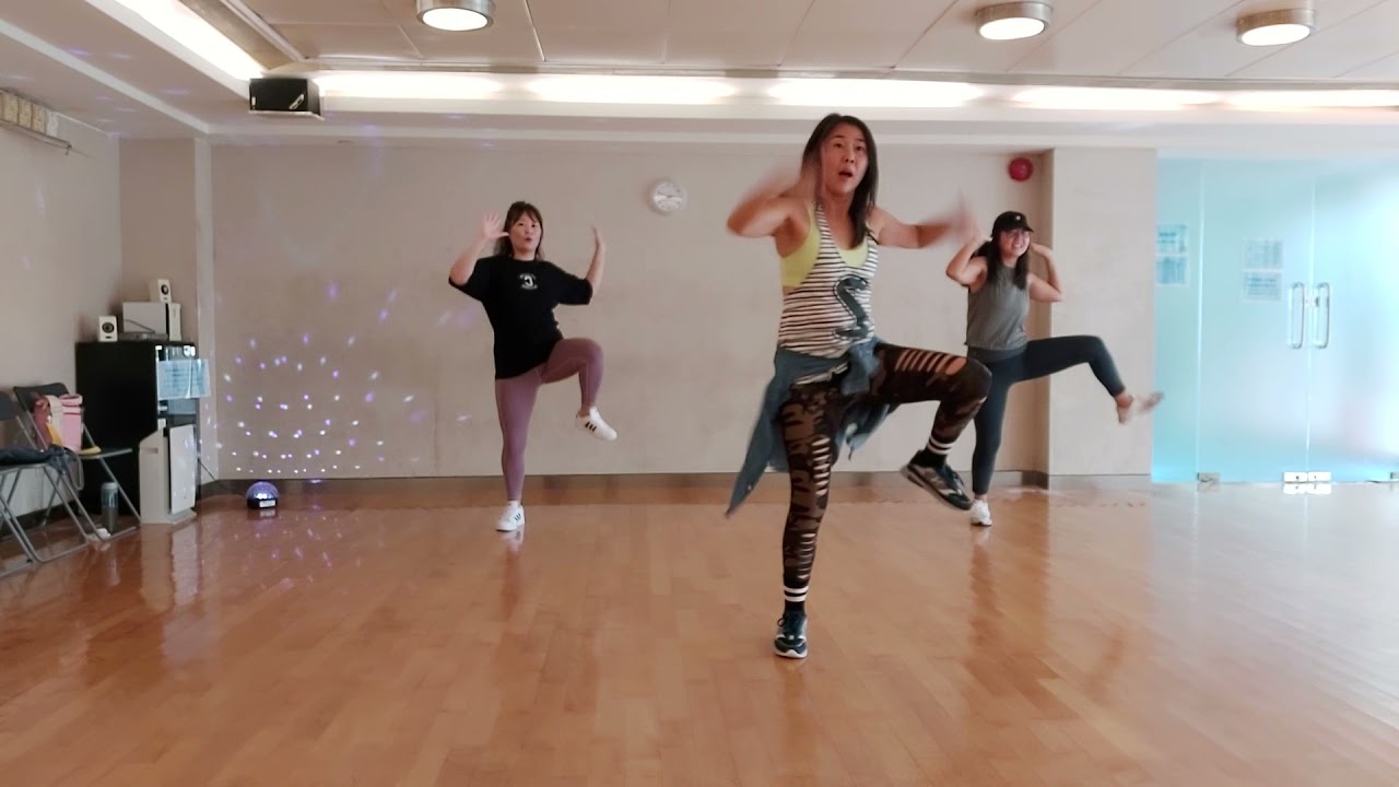 Warm Up 2020 Zhalomix Edition By Tml Crew Zumba Dance Workout Youtube