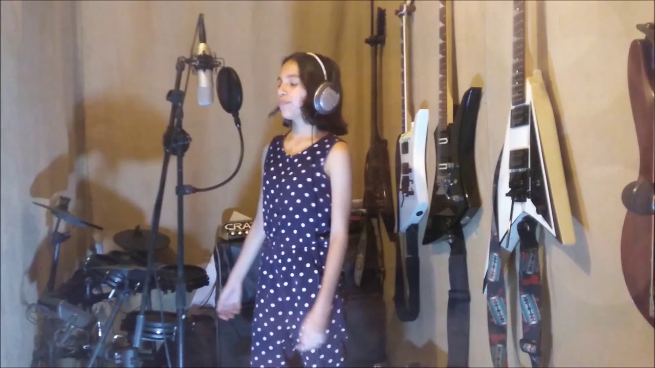 Melody Sosa Girl on fire ( cover ) Alicia Keys - YouTube