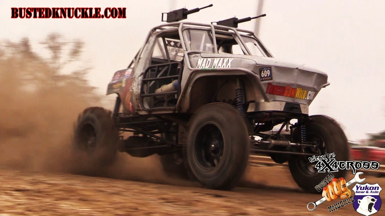 MACHINE GUN EQUIPPED MAD MAXX MEGA TRUCK - YouTube