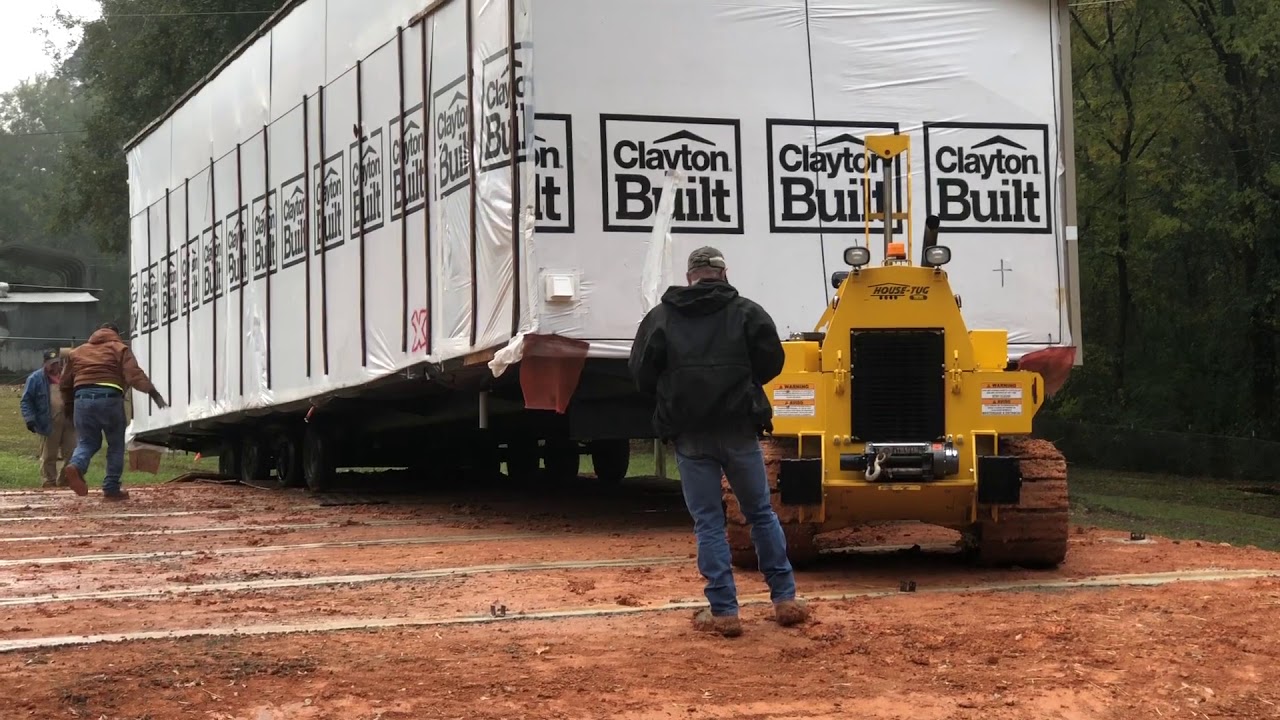 Double wide mobile home getting delivered - YouTube
