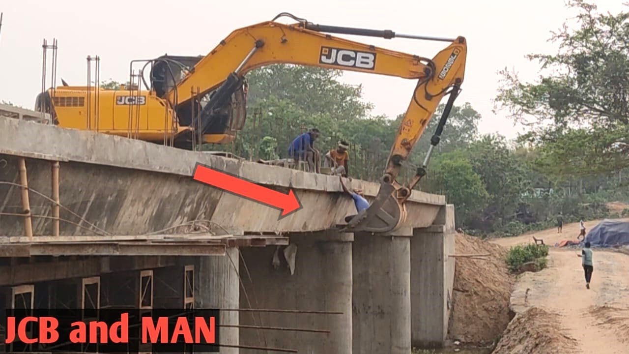 JCB and MAN Work On Bridge - YouTube