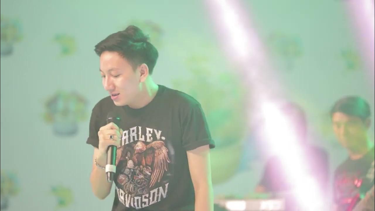 Hein Zar Ni ဟိန်းဇာနည် ( အိမ်ရှေ့ထွက်ခဲ့ ) - YouTube