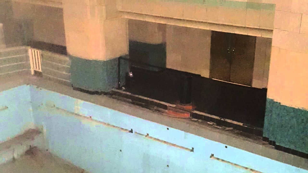 Queen Mary Haunted Pool (photos) - YouTube