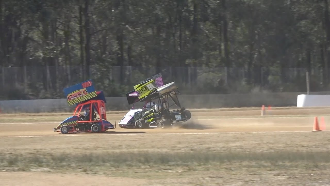 #speedway Nepean Raceway OUTLAW Karts Jnr Box Stock - YouTube