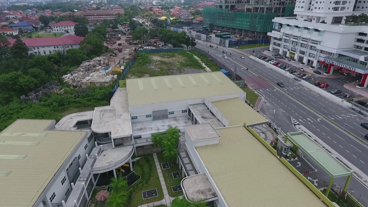 Pusat Permata Kurnia - DJI Phantom 4 - YouTube
