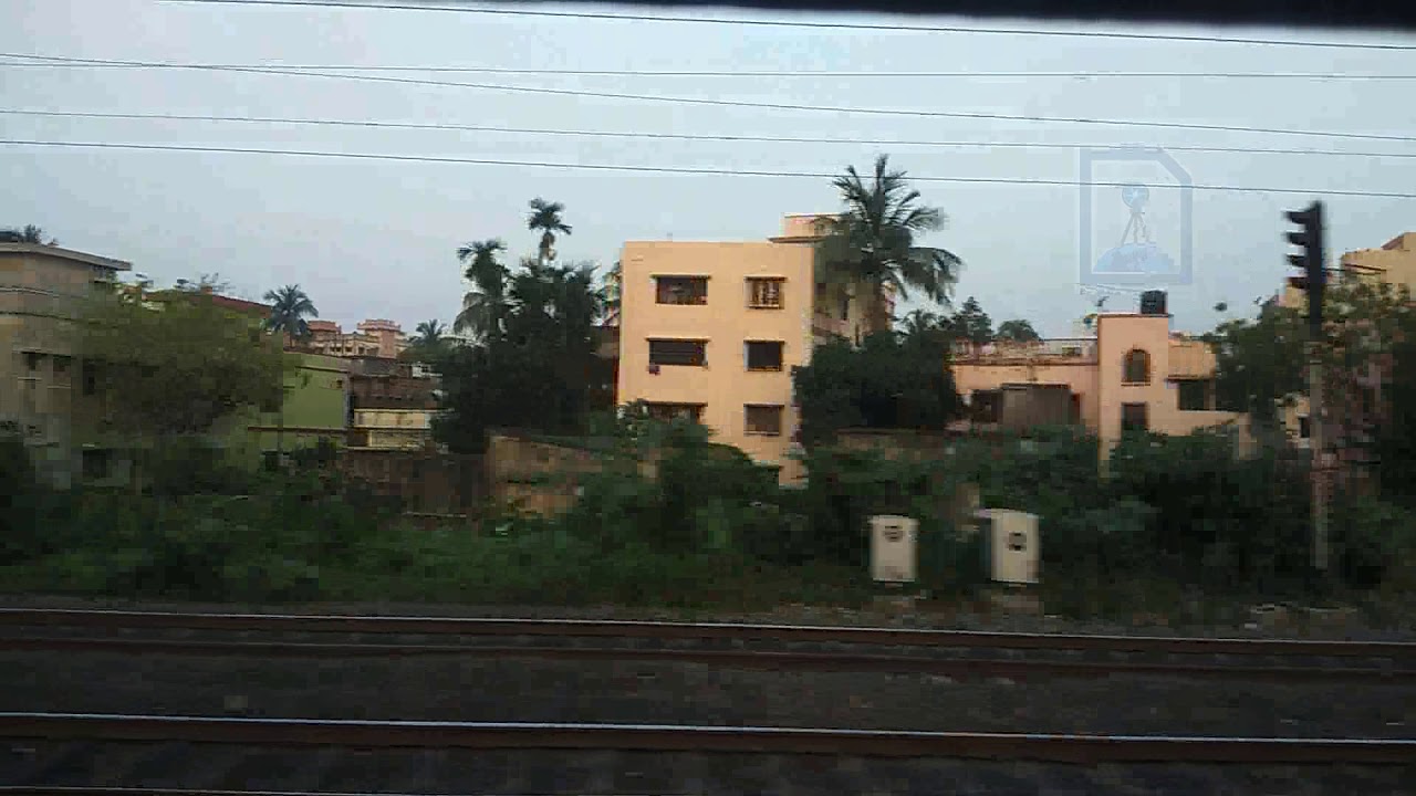 Train journey to Belgharia railway station, Kolkata - YouTube