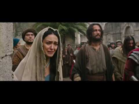 Ben-Hur (2016)- Jesus gives Ben-Hur water - YouTube