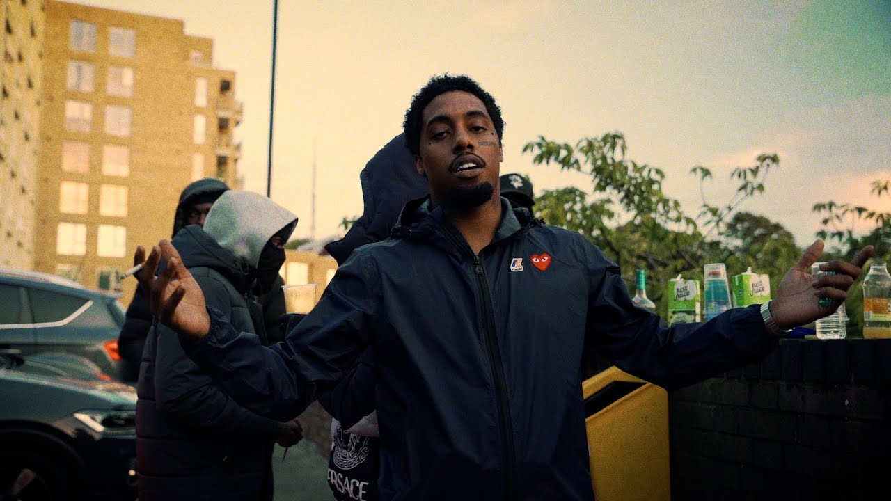 Recky - TrapMade 🏚️ (Music Video) - YouTube