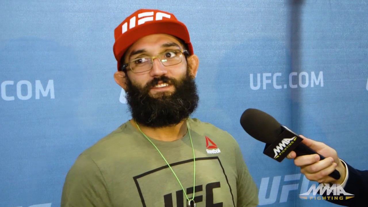 UFC 207: Johny Hendricks Challenges Media to Weight-Cutting Contest ...