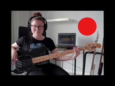 Wall light video effect - Julia Plays Groove Bass Cover - Wasabi by Max