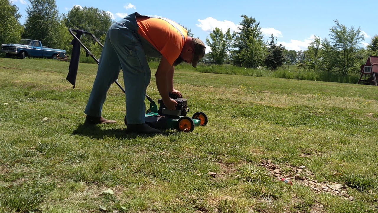 Weed eater first start. - YouTube