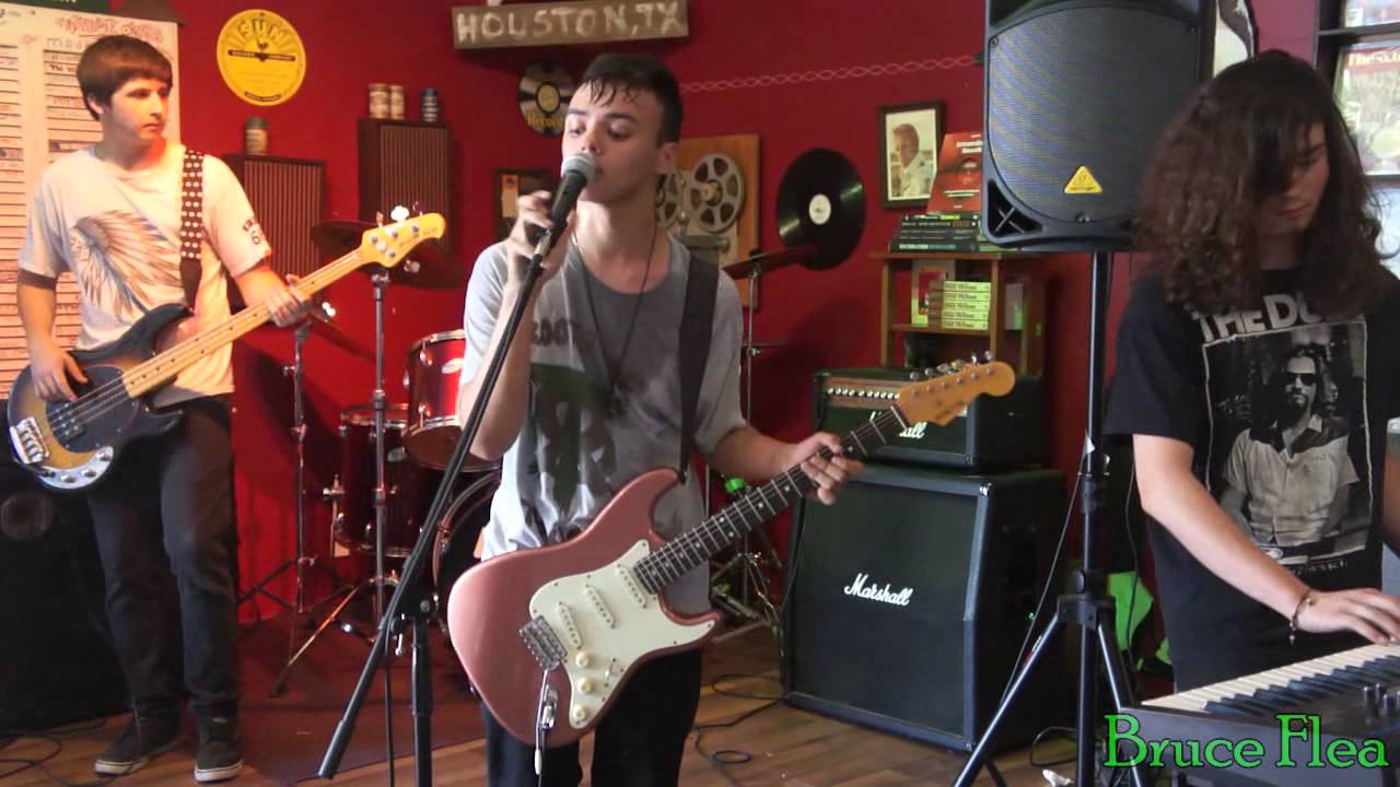 Bruce Flea - YouTube