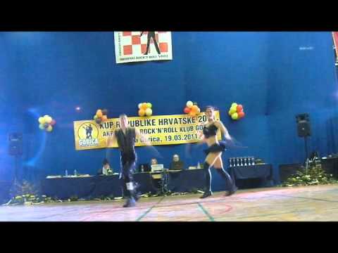 LARISA & FILIP plesni program - YouTube