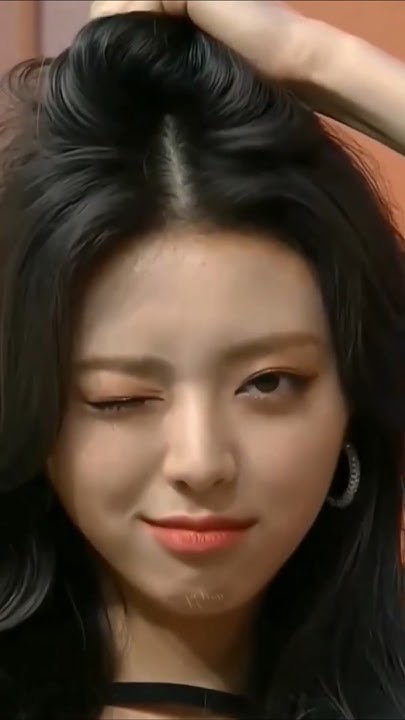 1 of Yu Jang Ka Seol princess. #유장카설 #YuJangKaSeol #유나 #yuna #있지 #itzy #yunaedit #shorts - YouTube