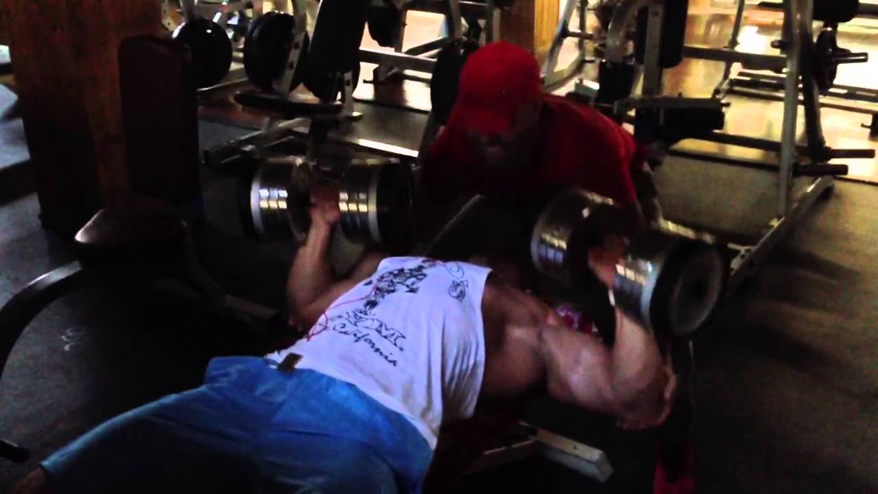 JORGE THE LION BODYBUILDER training chest 2013 - YouTube