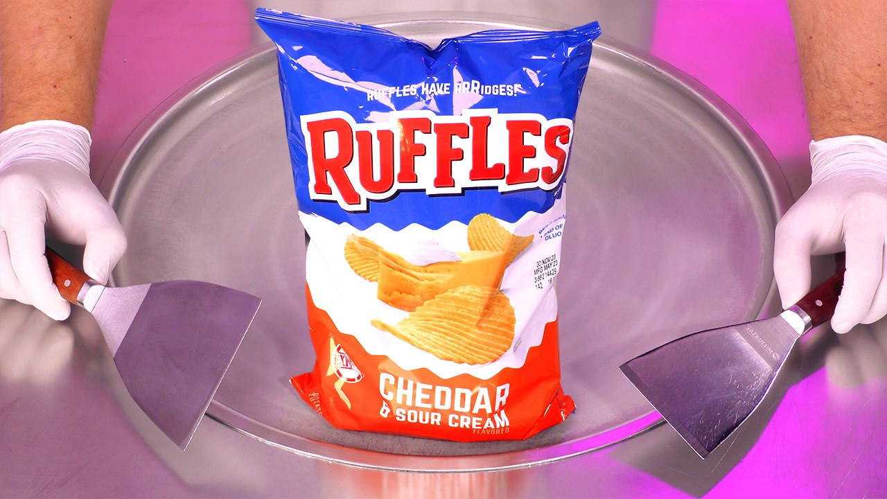RUFFLES Ice Cream Rolls - ASMR | how to make Ruffles Cheddar & Sour ...