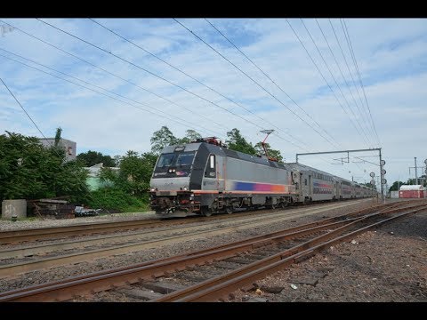 North Jersey Coast Line Railfaning at Redbank Station - YouTube