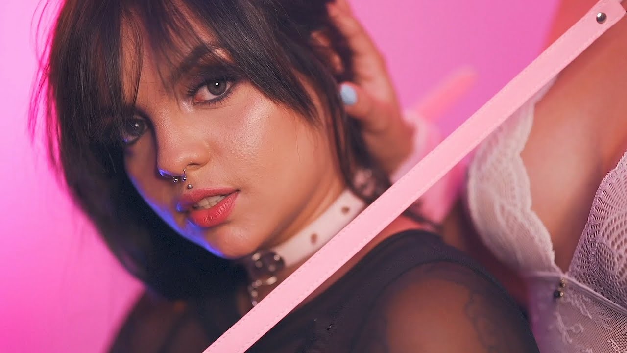 Tu show jamás pasará desapercibido | Divatraffic - YouTube