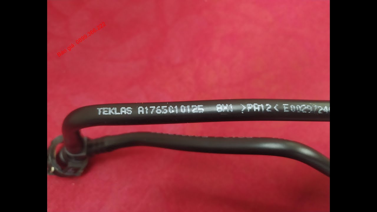a1765010125 ống hồi bình nước phụ -VENT HOSE mercedes gla - YouTube