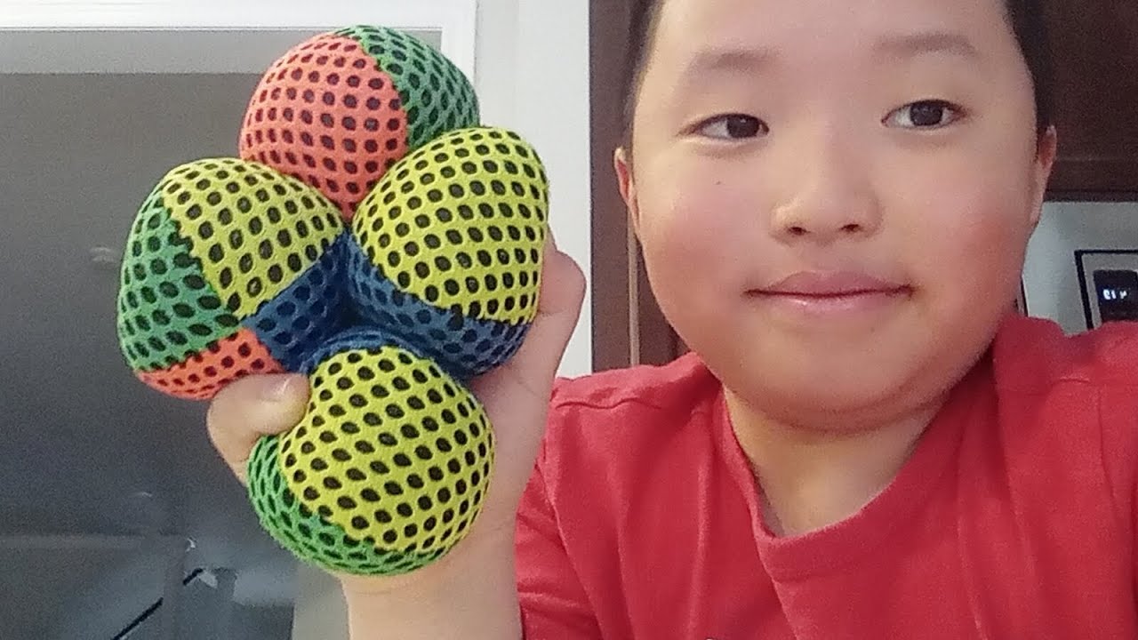 Learn to juggle 4 ball reverse fountain! (Intermediate juggling tutorial.) Please comment! - YouTube