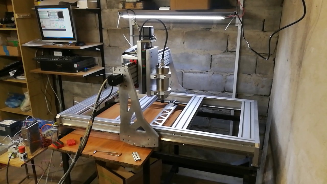 first run my cnc - YouTube
