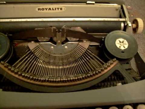 Vintage Antique Royal Royalite Portable Typewriter & Case - YouTube