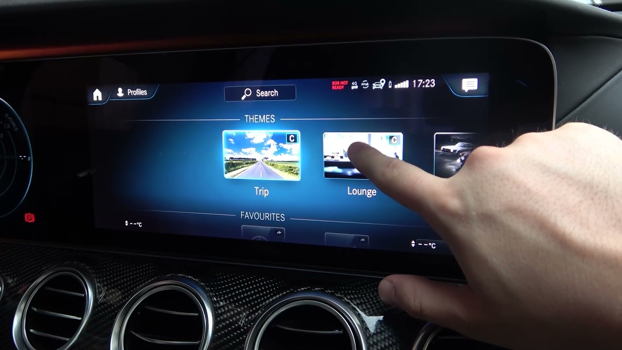 How to Change Dashboard Theme on Mercedes Central Media Display in ...