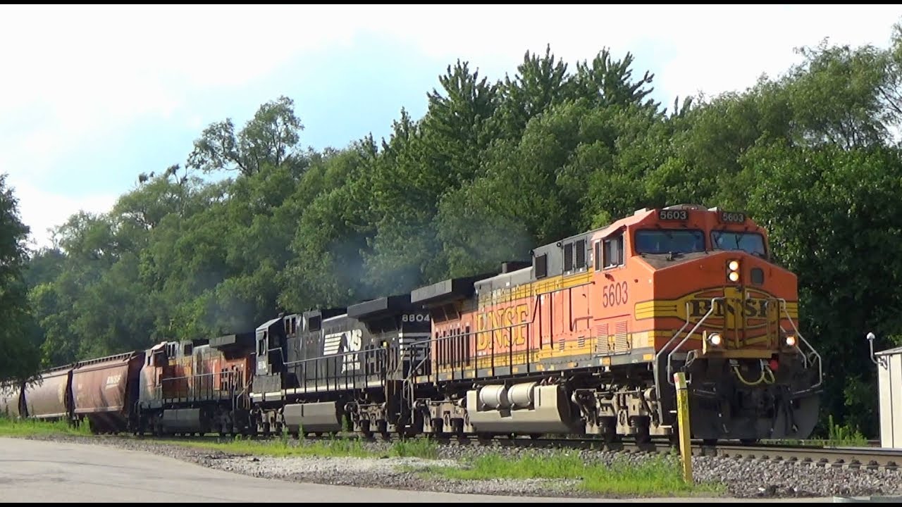 BNSF 5603 East with NS Tophat - Colona, IL - 7/11/2017 - YouTube