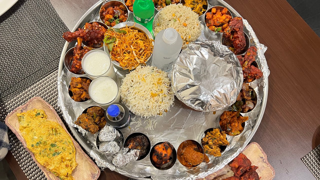 We Ate Biggest Baahubali Thali Food Vlog | Telugu | @ Naidu Gari Kunda ...