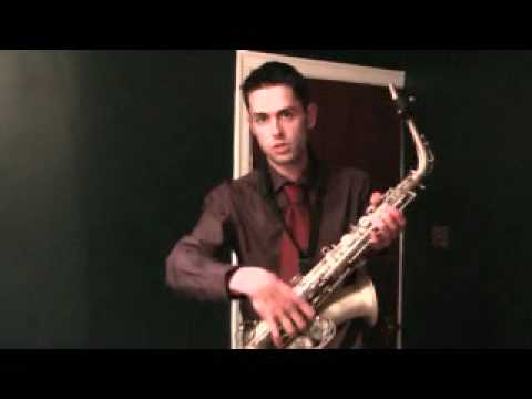 Free saxophone lesson: how to blow and play the Saxophone for Beginners ...