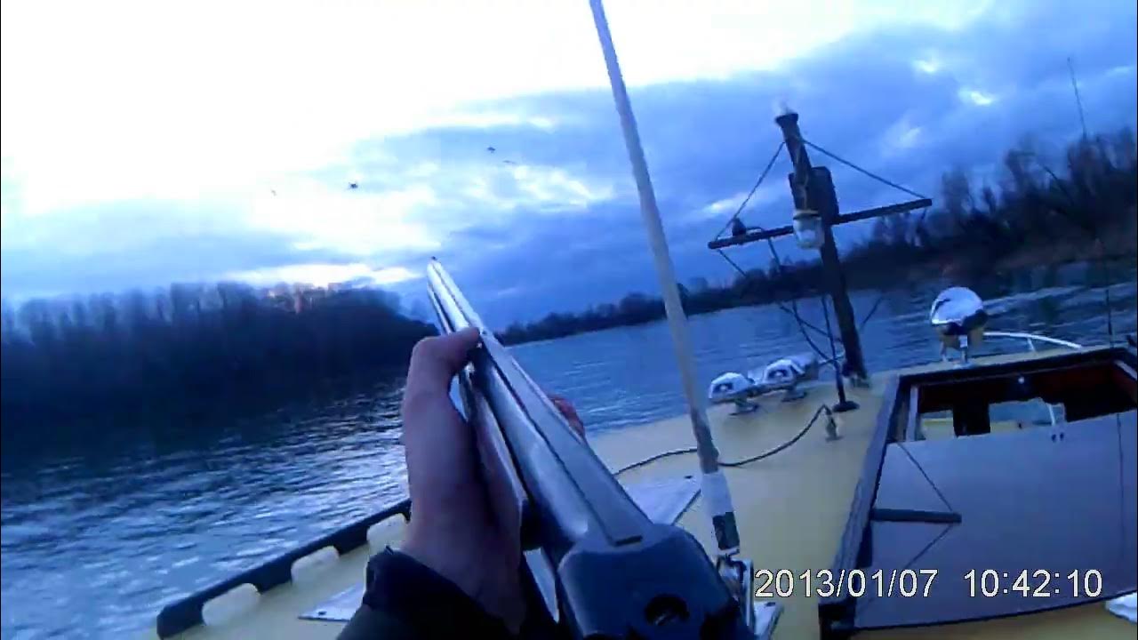 Lov na patke - Duck hunting - YouTube