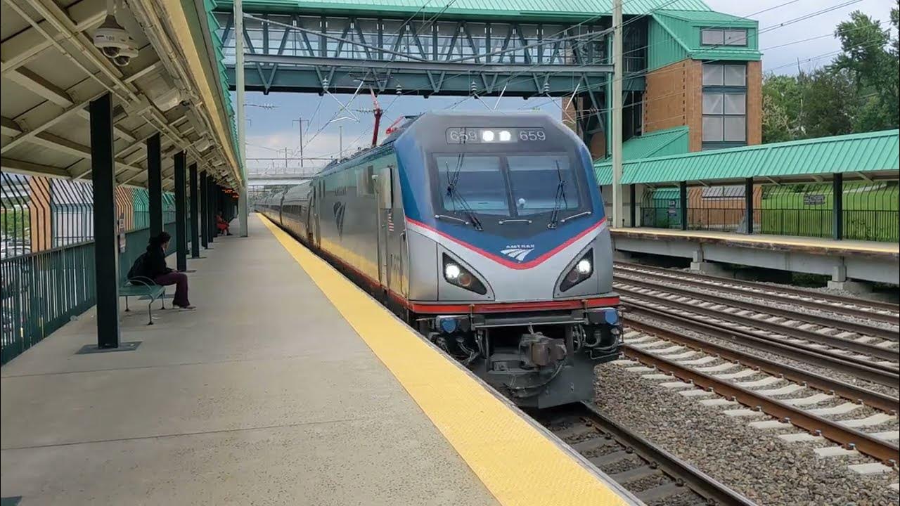 Amtrak #659 with Southbound Regional Train #125 at Halethorpe - YouTube