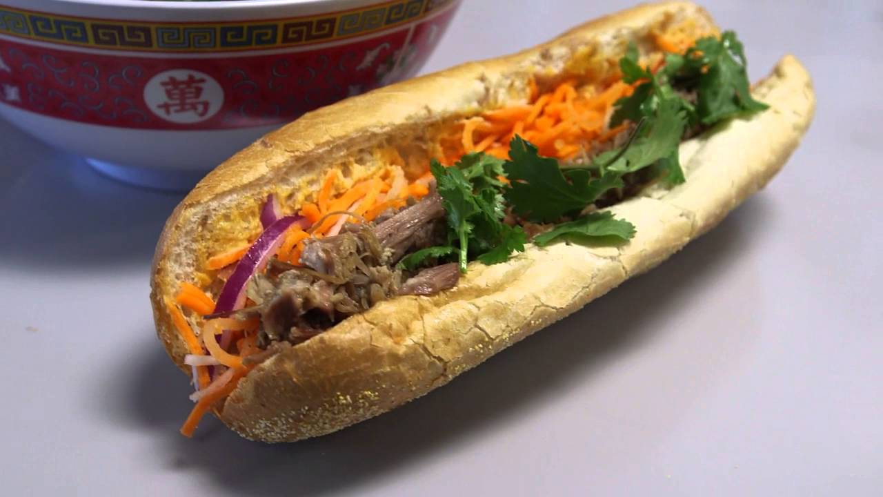 Bon Me (Phantom Gourmet) - YouTube